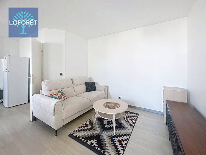 Appartement à louer - La Sourderie-Nord, Montigny-le-Bretonneux - 2 pièces - 1 chambre