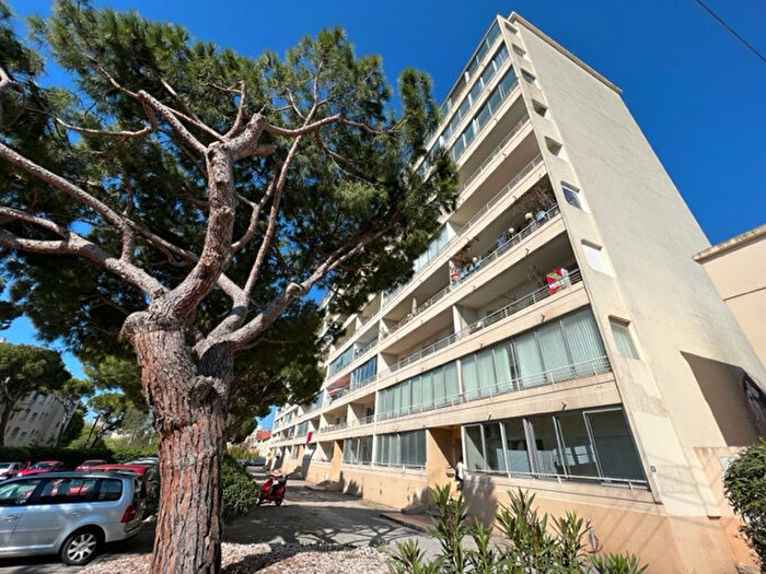 Appartement à vendre - Toulon, Brunet - 4 pièces - 2 chambres