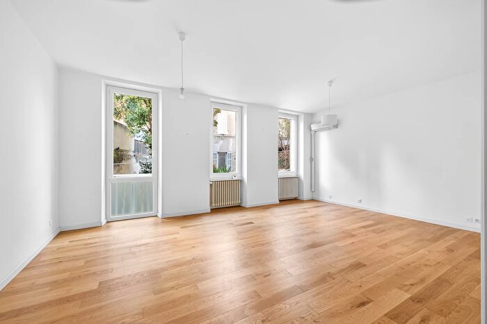 Appartement à vendre - Marseille er , Thiers - 4 pièces - 3 chambres