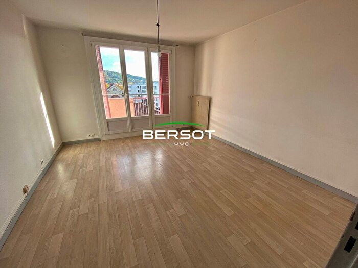 Appartement 3 pièces à Ouest, Vesoul, à louer