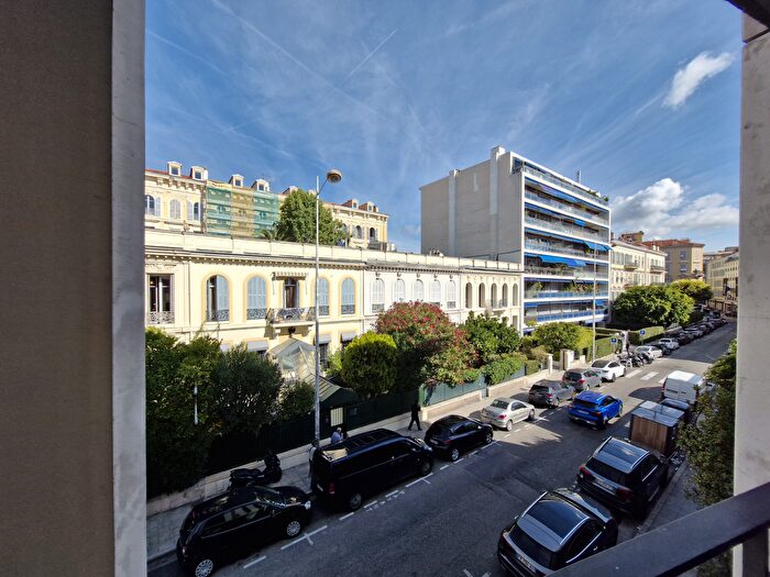 Appartement à vendre - Nice, Médecin - 2 pièces - 1 chambre