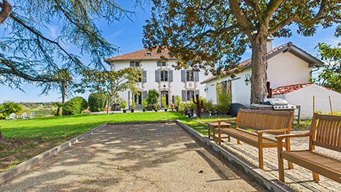 Guiche : Maison 11 pièces à vendre