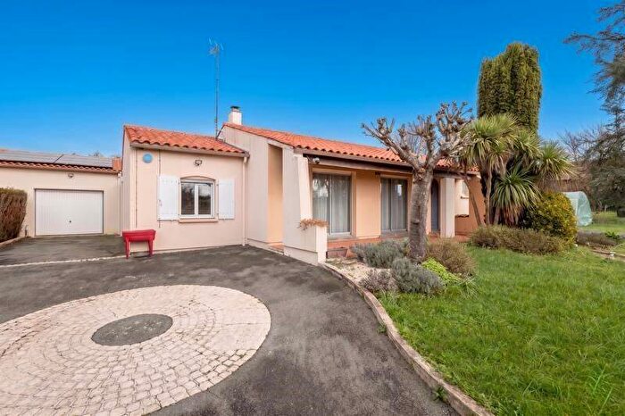 Pons : Maison 5 pièces à louer