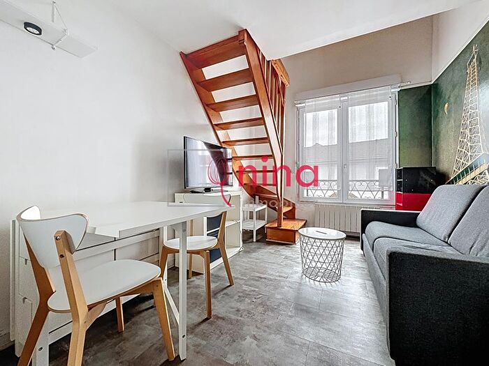 Appartement à louer - Maisons-Alfort, Charentonneau - 2 pièces - 1 chambre