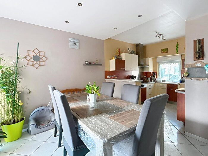 Maison à vendre - Saint-Nicolas-de-Redon - 6 pièces - 4 chambres