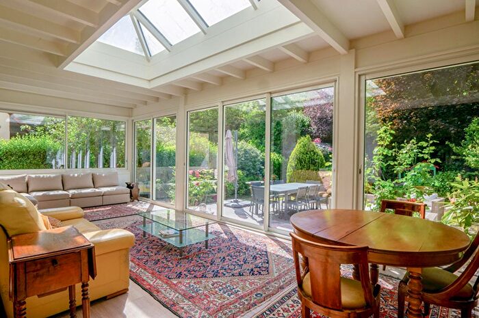 Maison à vendre - Antony, Croix de Berny - 7 pièces - 4 chambres