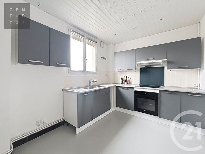 Appartement à vendre - Troyes, Saint-Martin - 4 pièces - 2 chambres