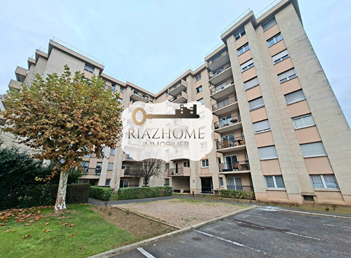 Appartement à vendre - Le Bourget, Gare, Zone dactivités du Commandant Rolland - 2 pièces - 1 chambre