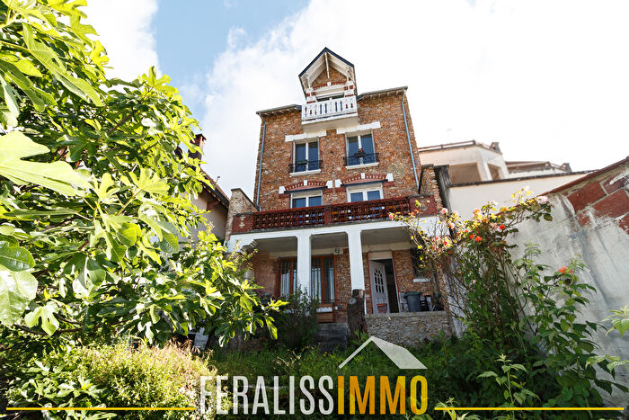 Maison 8 pièces à vendre - Vaux-sur-Seine