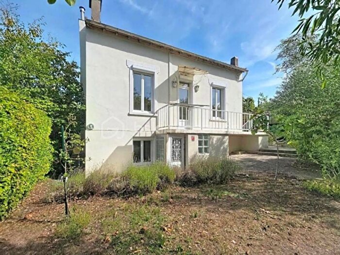 Nanterre, Mont Valérien : Maison 6 pièces à vendre