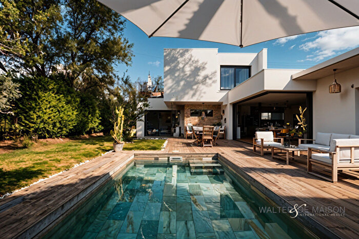 Maison à vendre - Cassis - 6 pièces - 5 chambres