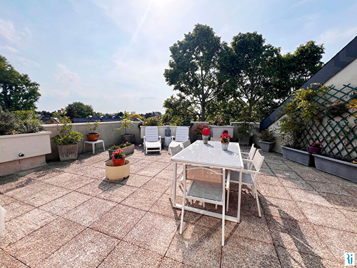 Appartement à vendre - Mont-Saint-Aignan, Village - 5 pièces - 3 chambres