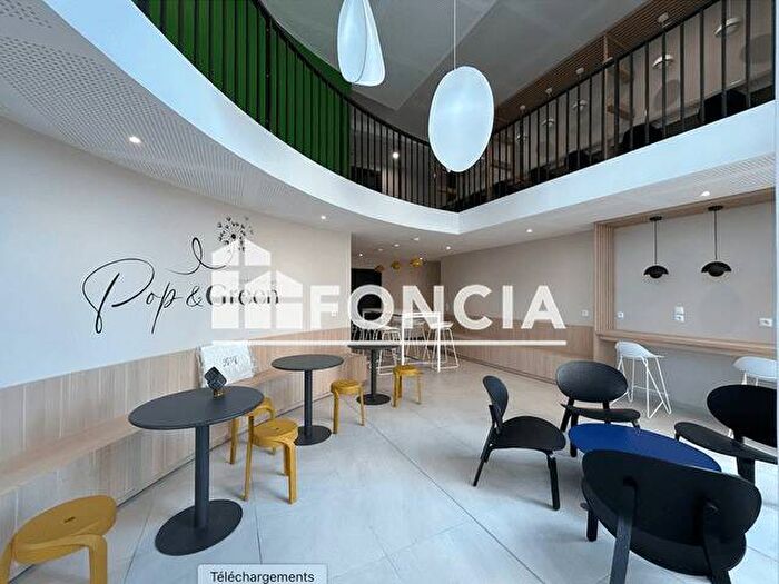 Appartement à louer - Mi Plaine-Manissieux-Village, Saint-Priest - 1 pièce