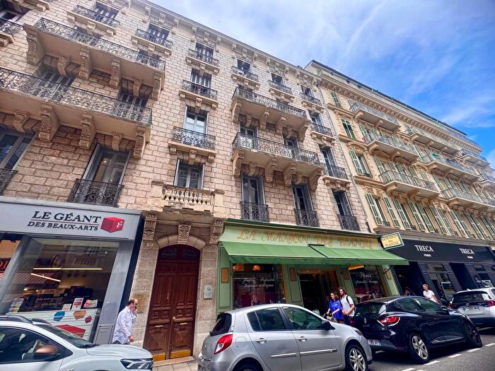 Appartement 5 pièces à Nice, Carabacel, à vendre