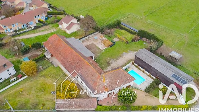 Maison à vendre - Aoste - 9 pièces - 7 chambres