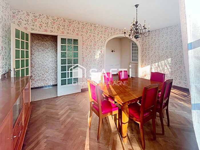 Maison à vendre - Tocane-Saint-Apre - 7 pièces - 5 chambres