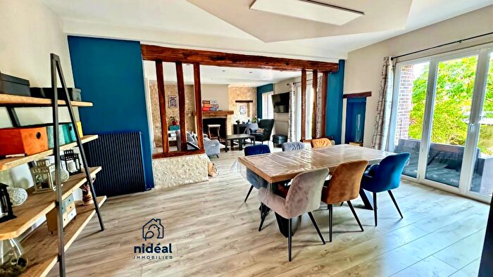 Poses : Maison 7 pièces à vendre