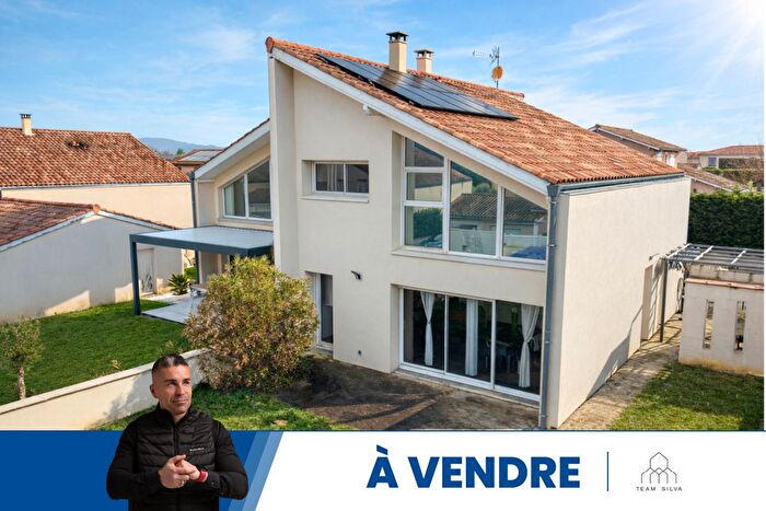 Maison à vendre - Chasse-sur-Rhône - 6 pièces - 5 chambres