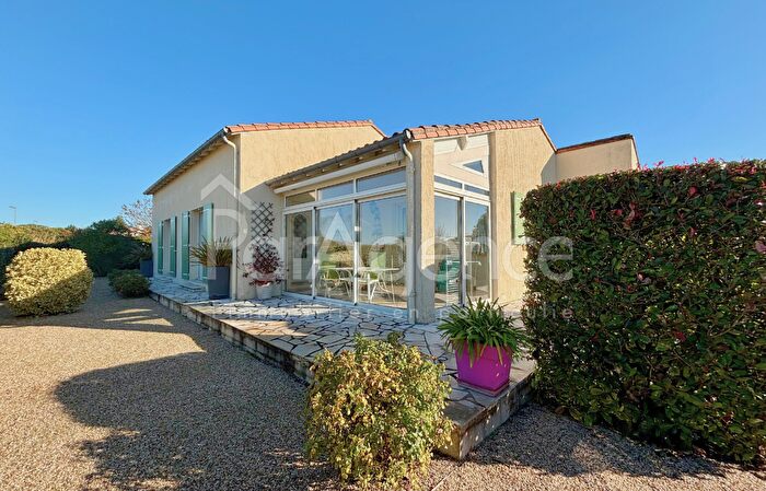 Maison à vendre - Saint-Palais-sur-Mer - 5 pièces - 3 chambres