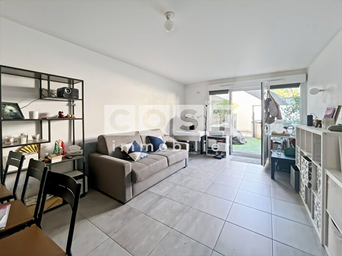 Appartement 1 pièce à Bois-Colombes, Jean Mermoz, à vendre