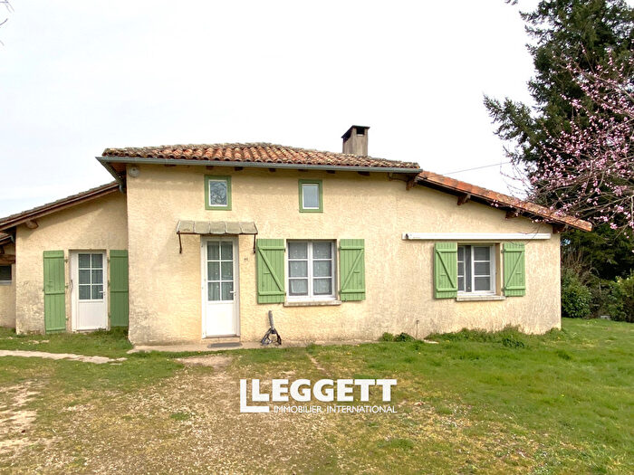 Maison à vendre - Busserolles - 5 pièces - 3 chambres