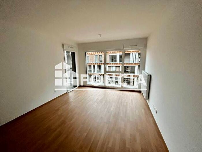 Centre Ville-Pommiers, Chambray-lès-Tours : Appartement 3 pièces à louer
