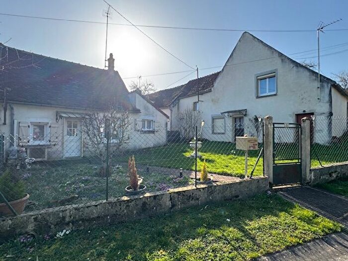 Maison à vendre - Menou - 4 pièces - 2 chambres