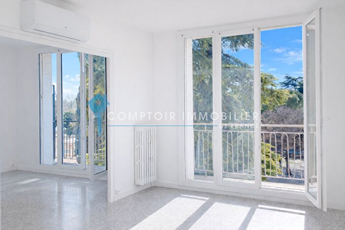 Appartement à vendre - Nîmes, Gare - 4 pièces - 2 chambres