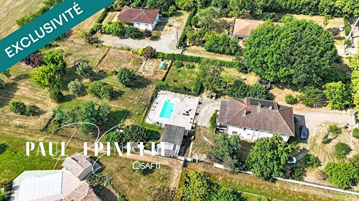 Castelsarrasin, Marescot, Cantecor, Carrel : Maison 8 pièces à vendre