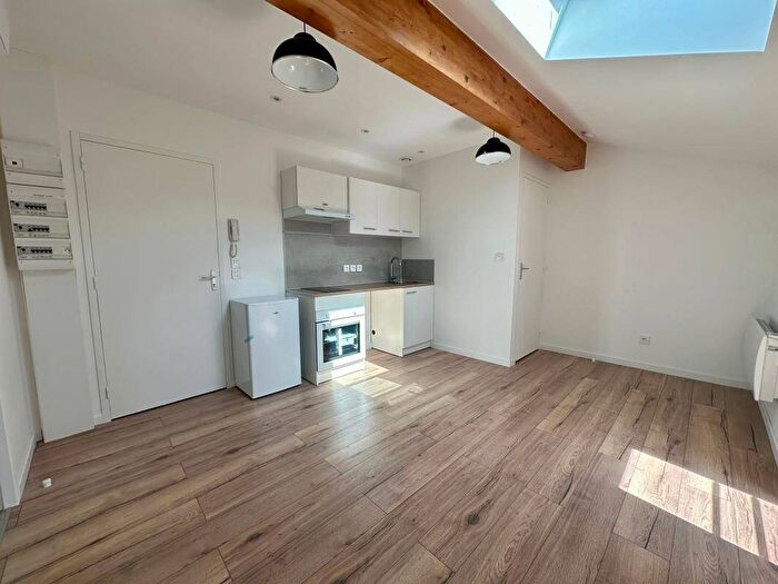 Appartement à louer - Sallèles-dAude - 2 pièces - 1 chambre