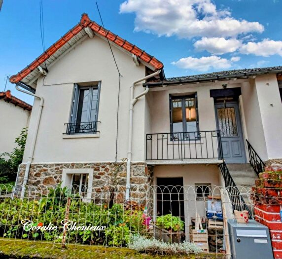 Maison à vendre - Bort-les-Orgues - 3 pièces - 2 chambres