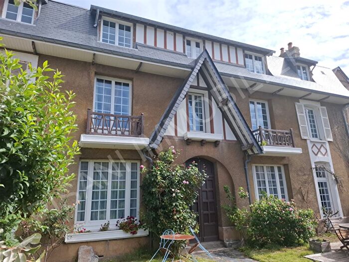 Maison 9 pièces à vendre - Étretat