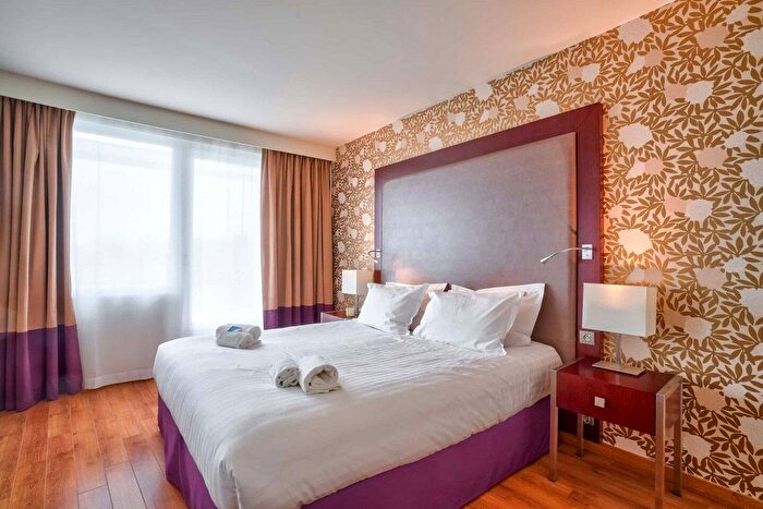 Appartement à louer - Roissy-en-France - 3 pièces - 1 chambre