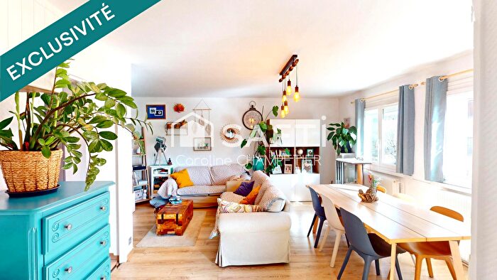 Appartement à vendre - Décines-Charpieu, Le Prainet - 4 pièces - 3 chambres