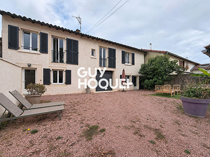 Maison 5 pièces à Prissé, à vendre
