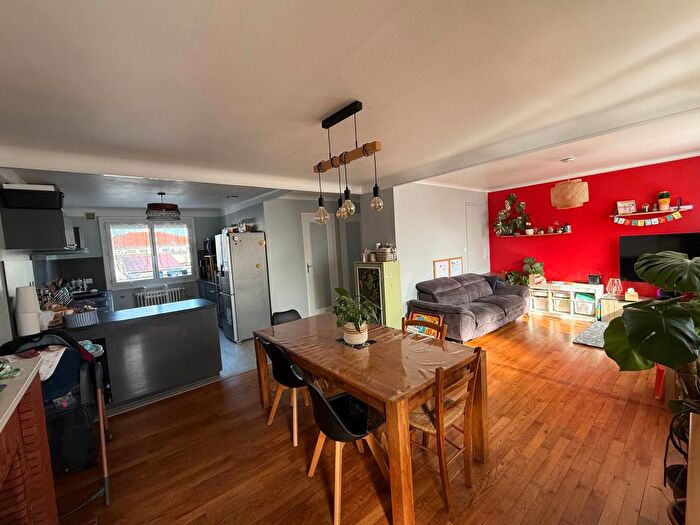 Maison à vendre - Poitiers, Ouest - 4 pièces - 3 chambres