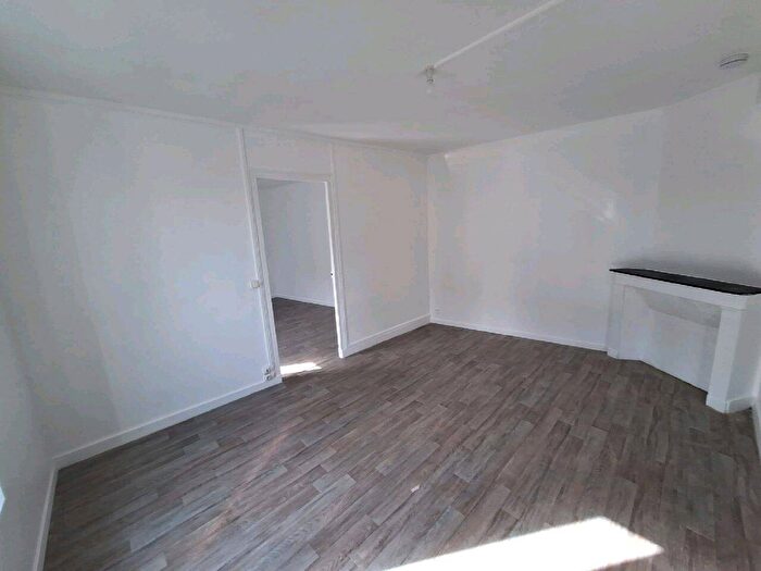 Beaumont-sur-Oise : Appartement 3 pièces à louer