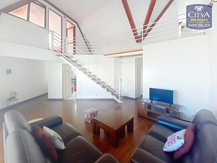 Appartement à vendre - Saint-Pierre, Centre-ville - 4 pièces - 3 chambres