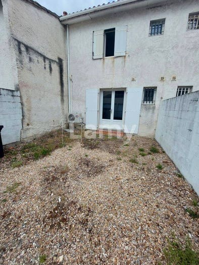 Appartement 2 pièces à Saint-Denis-de-Pile, à louer