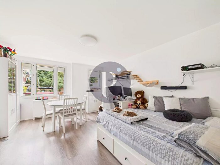 Appartement à vendre - Le Plessis-Robinson, Nouvelle Cité, Jardins - 1 pièce