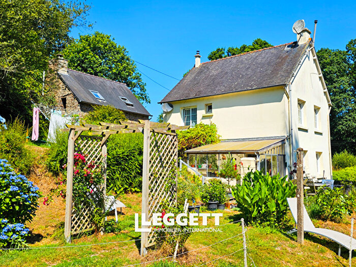 Maison à vendre - Plouguenast - 6 pièces - 4 chambres