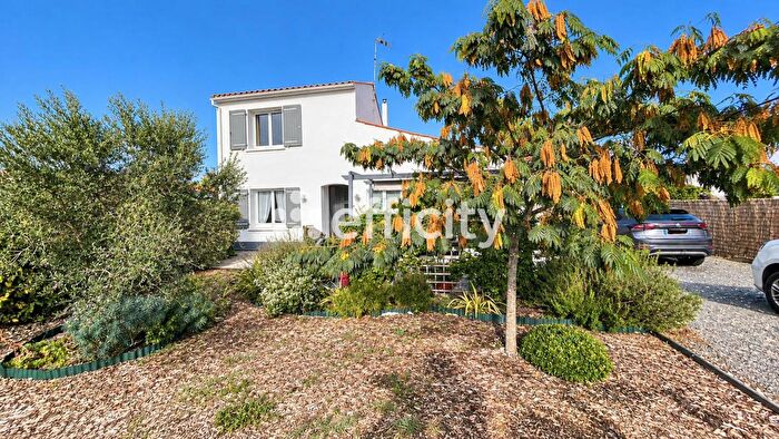 Saint-Pierre-d'Oléron : Maison 4 pièces à vendre