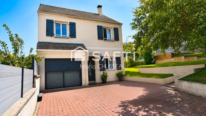 Mantes-la-Ville, Centre-ville - Maison 5 pièces à vendre
