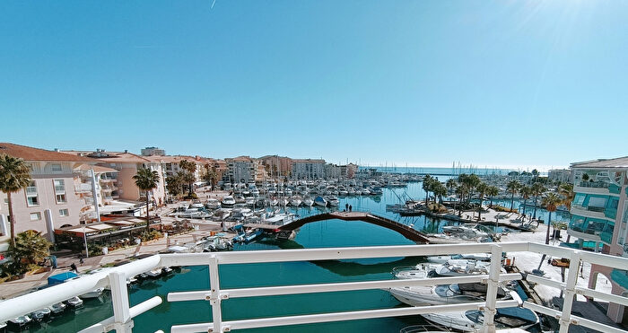 Appartement à vendre - Fréjus, Fréjus Plage - 4 pièces - 3 chambres