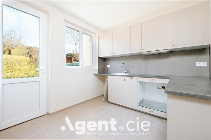 Maison à louer - Tilly-sur-Seulles - 2 chambres