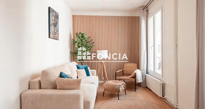 Appartement à vendre - Paris e  - 2 pièces - 1 chambre