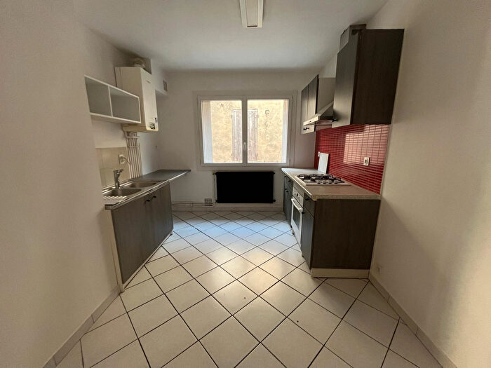 Appartement à louer - Villeneuve-sur-Lot, Saint-Etienne - 2 pièces - 1 chambre