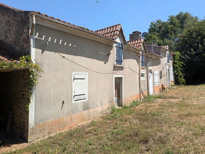 Maison 7 pièces à Thouarsais-Bouildroux, à vendre