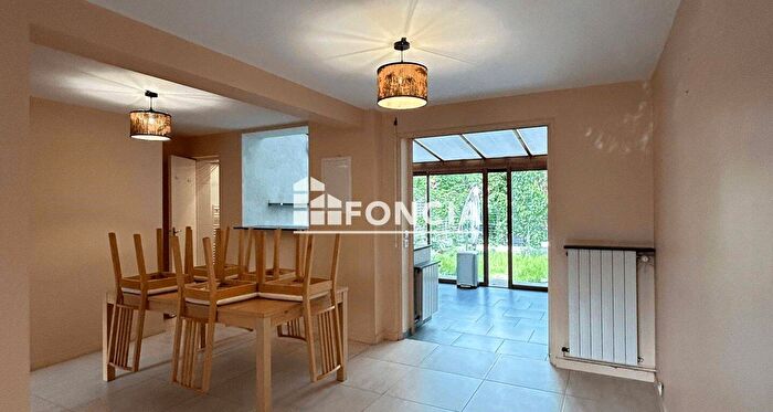 Maison à louer - Les Graviers, Massy - 5 pièces - 4 chambres