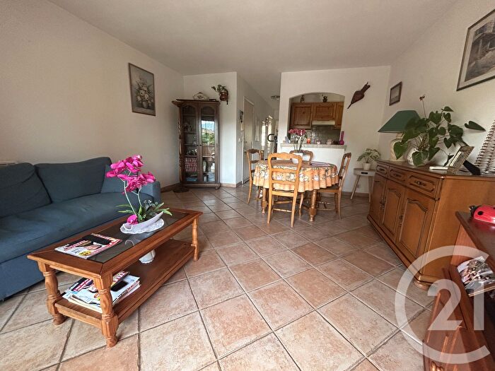 Cogolin, Centre-ville, Subeiran, Pas de Grimaud - Appartement 2 pièces à vendre